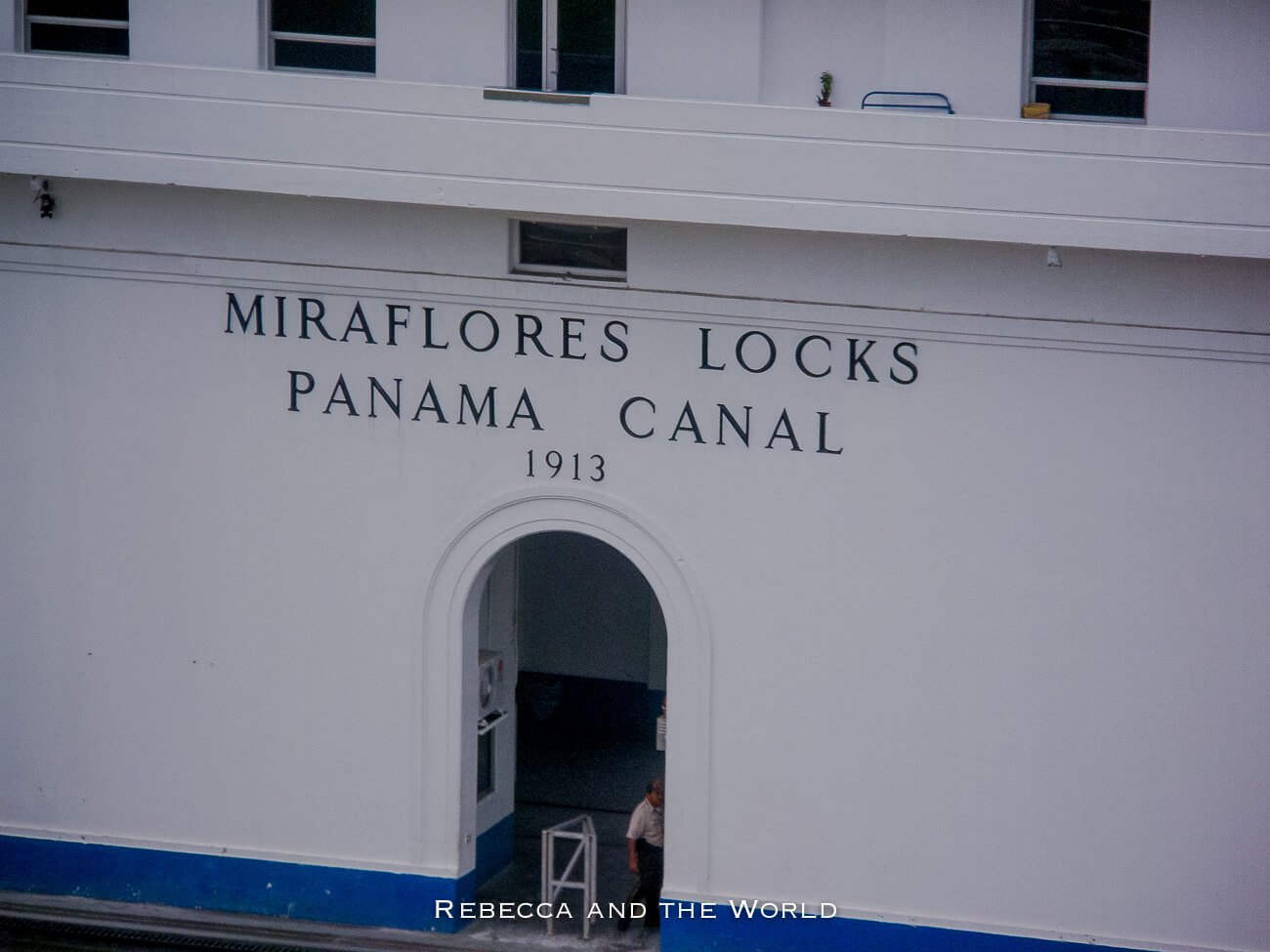 Visit the Panama Canal - The best way to see the locks